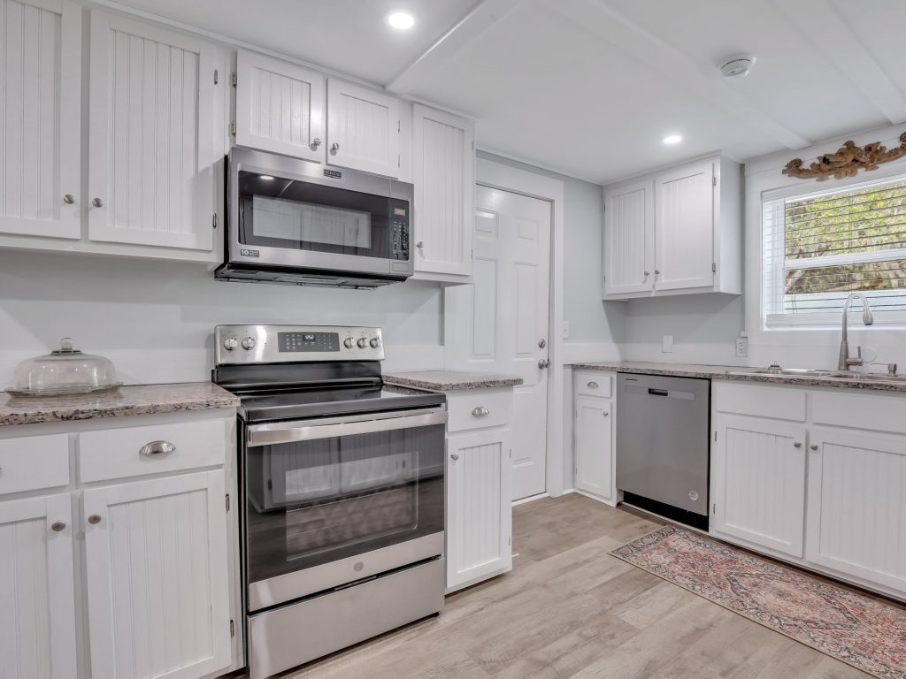 Castaway Cottage - Harris Real Estate Georgia