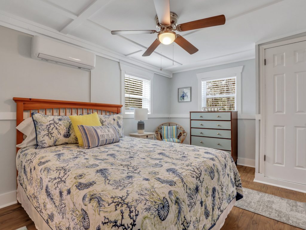 Castaway Cottage - Harris Real Estate Georgia